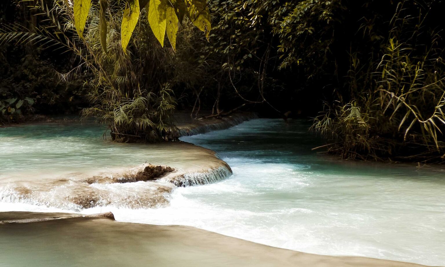 These are the 5 most beautiful waterfalls of Laos - Along Came An Elephant